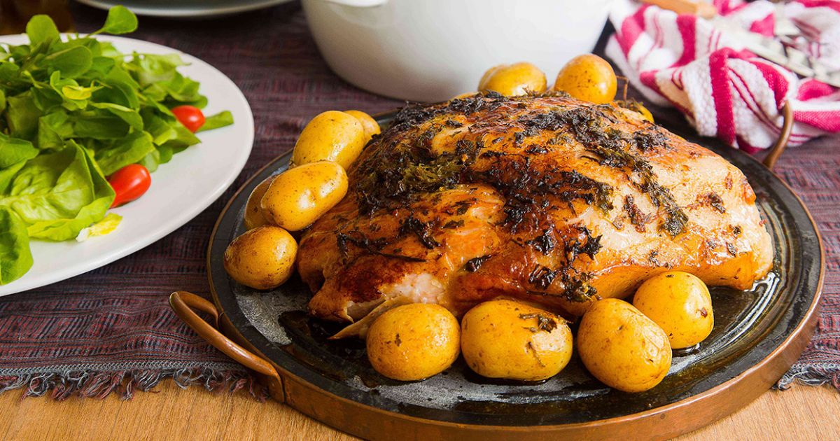 Pernil Assado ao Molho de Chimichurri - Perdigão
